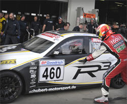 Göransson och Rudholm tog klasseger på Nordschleife