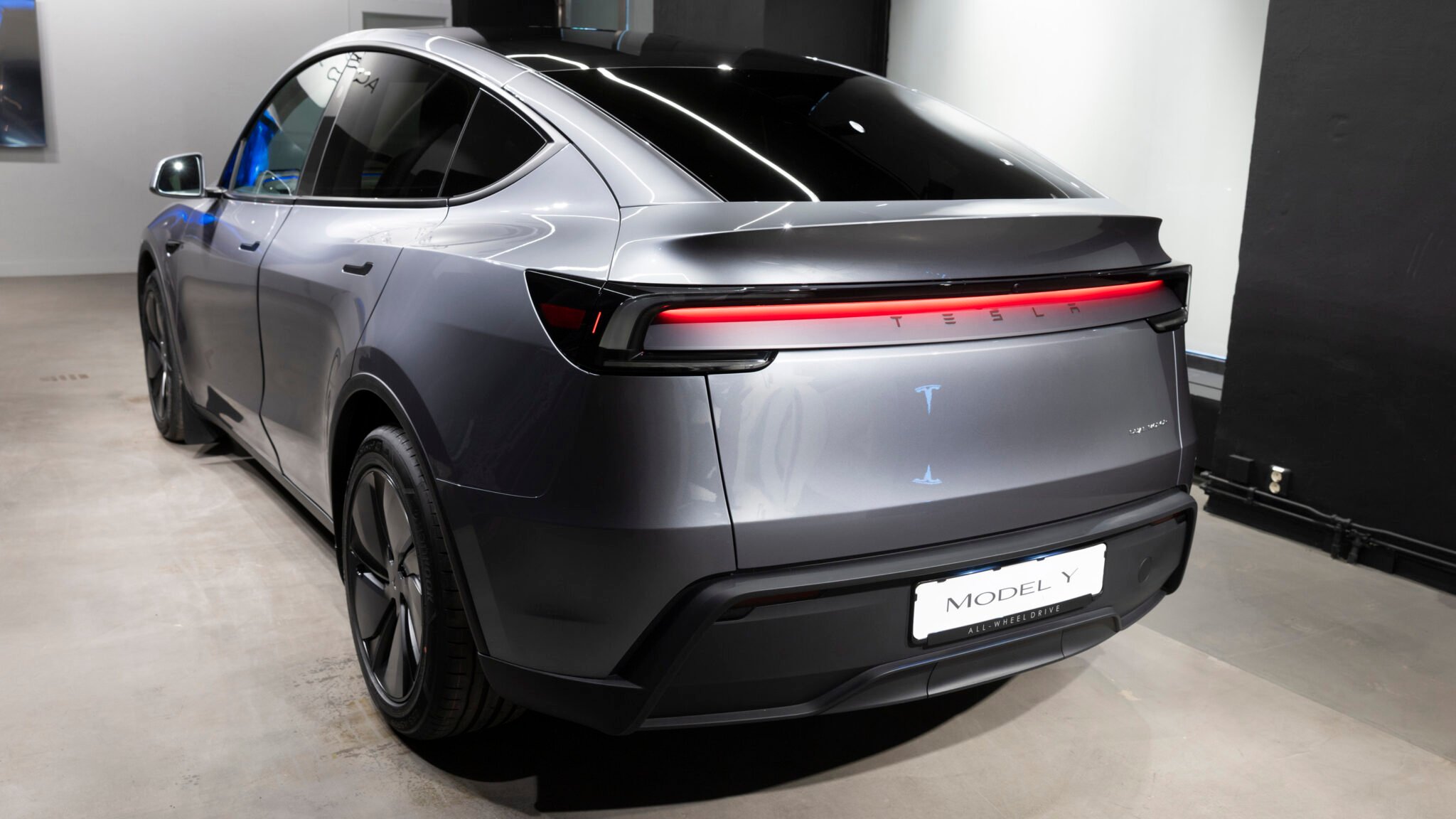 Vi kollar in nya Tesla Model Y facelift (Juniper)