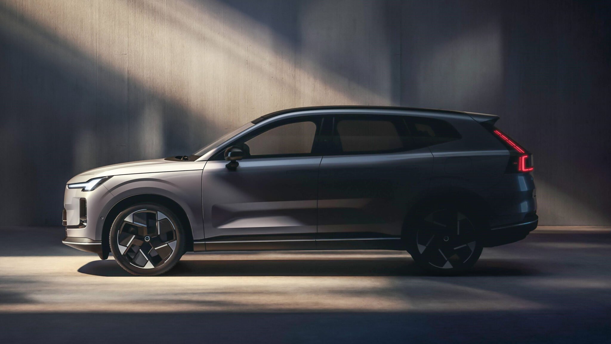 Ny Volvo XC70 officiell – laddhybrid med extra lång el-räckvidd