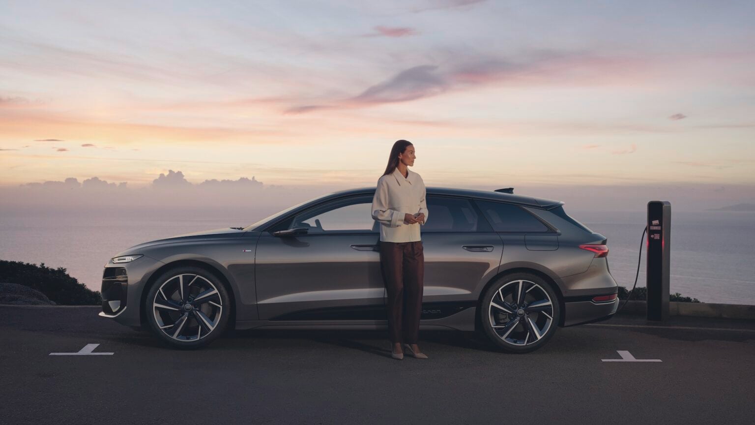 ”En bil att drömma om.” Därför är Audi Q8 55 e-tron quattro Årets testbil
